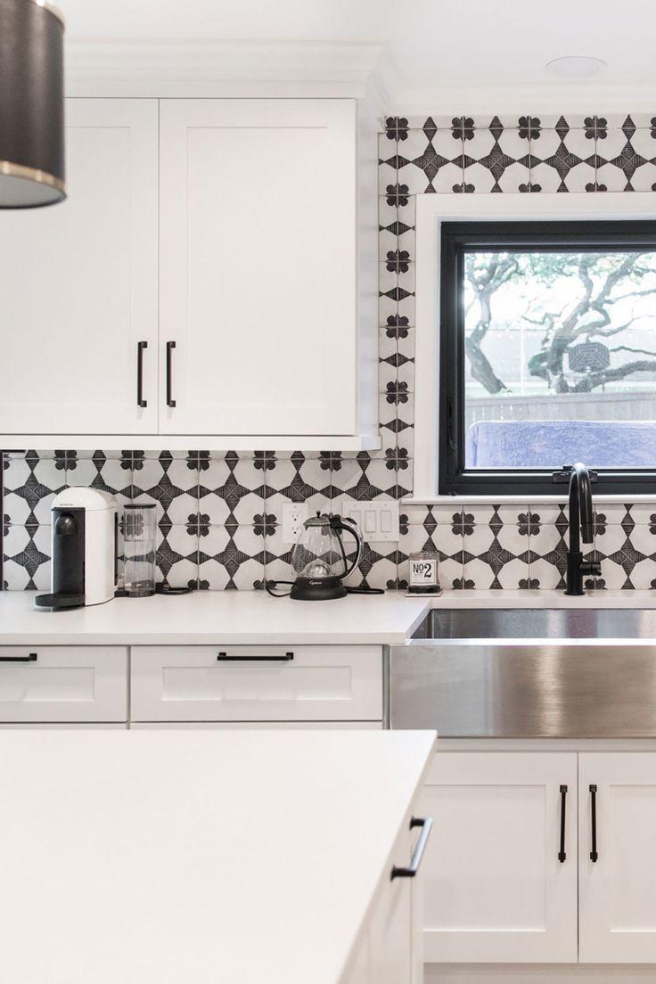 Top 30 White Kitchen Backsplash Ideas: Modern, Elegant & Timeless Designs